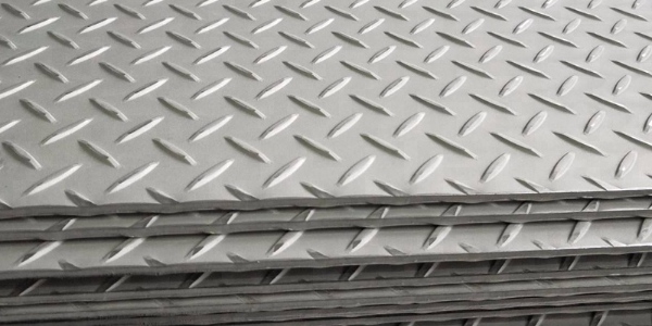 ورق آجدار چیست؟ آشنایی با انواع و کاربردها - مجله کار‌آهن